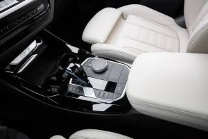 Melns BMW X3 2023 Jelgava, ar dzinēja tilpumu 0.00 L un nobraukumu 142 tūkst. km par 32000 €, foto 19 vietnē AUTOMOTO.COM.LV