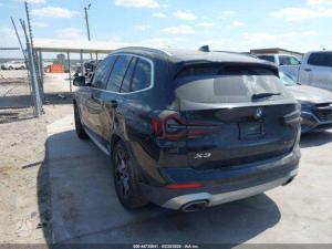 Black BMW X3 2023 in Klaipeda, with an engine capacity of 2.00 L and mileage of 42 thousand km for 12900 €, photo 4 on AUTOMOTO.COM.LV