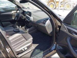 Black BMW X3 2023 in Klaipeda, with an engine capacity of 2.00 L and mileage of 42 thousand km for 12900 €, photo 6 on AUTOMOTO.COM.LV