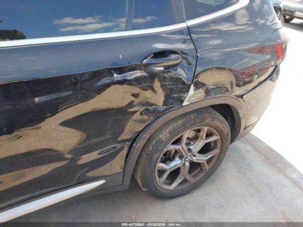 Melns BMW X3 2023 Klaipėda, ar dzinēja tilpumu 2.00 L un nobraukumu 42 tūkst. km par 12900 €, foto 6 vietnē AUTOMOTO.COM.LV