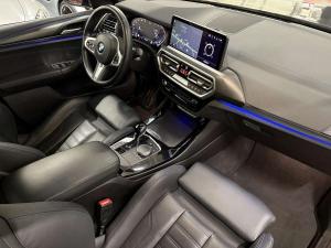 Black BMW X3 2023 in Vilnius, with an engine capacity of 2.99 L and mileage of 84 thousand km for 43499 €, photo 17 on AUTOMOTO.COM.LV