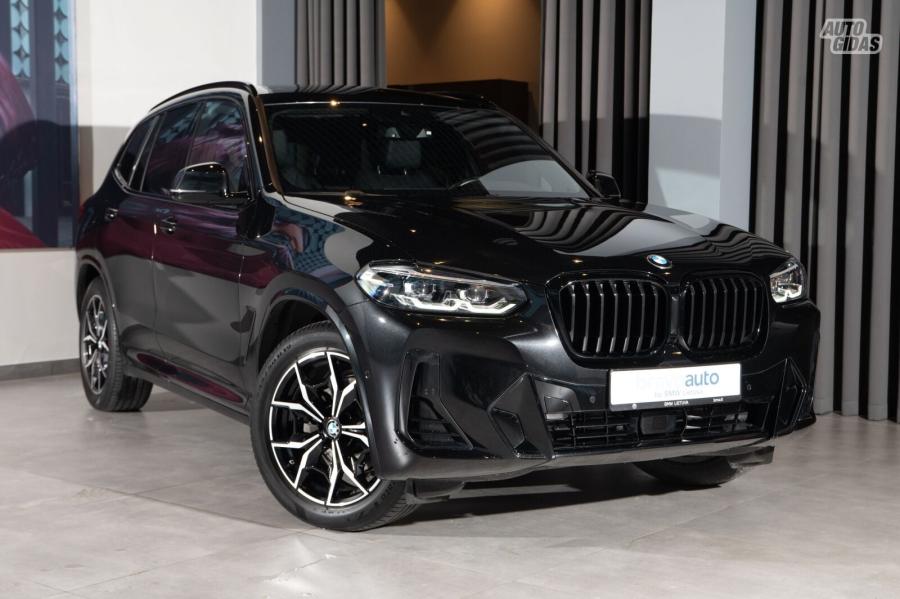 Black BMW X3 2023 in Kaunas, with an engine capacity of 2.00 L and mileage of 68 thousand km for 41771 €, photo 4 on AUTOMOTO.COM.LV