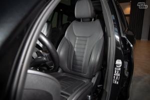 Black BMW X3 2023 in Kaunas, with an engine capacity of 2.00 L and mileage of 68 thousand km for 41771 €, photo 12 on AUTOMOTO.COM.LV