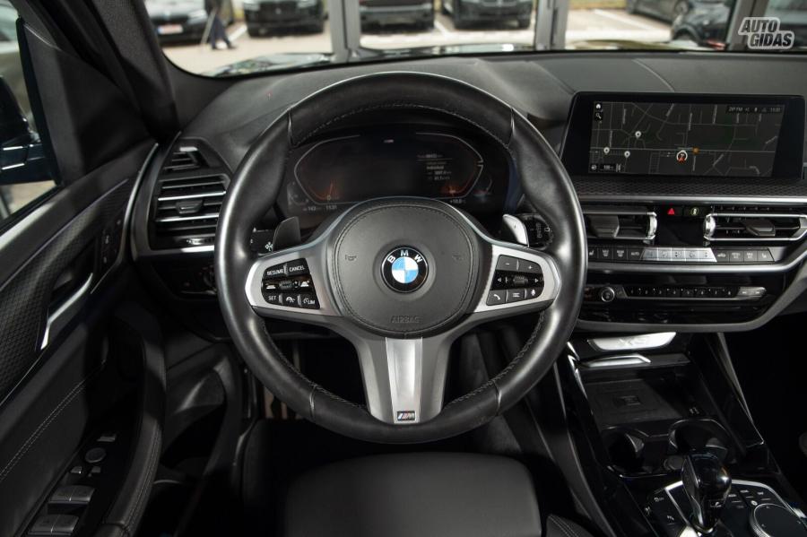 Black BMW X3 2023 in Kaunas, with an engine capacity of 2.00 L and mileage of 68 thousand km for 41771 €, photo 16 on AUTOMOTO.COM.LV