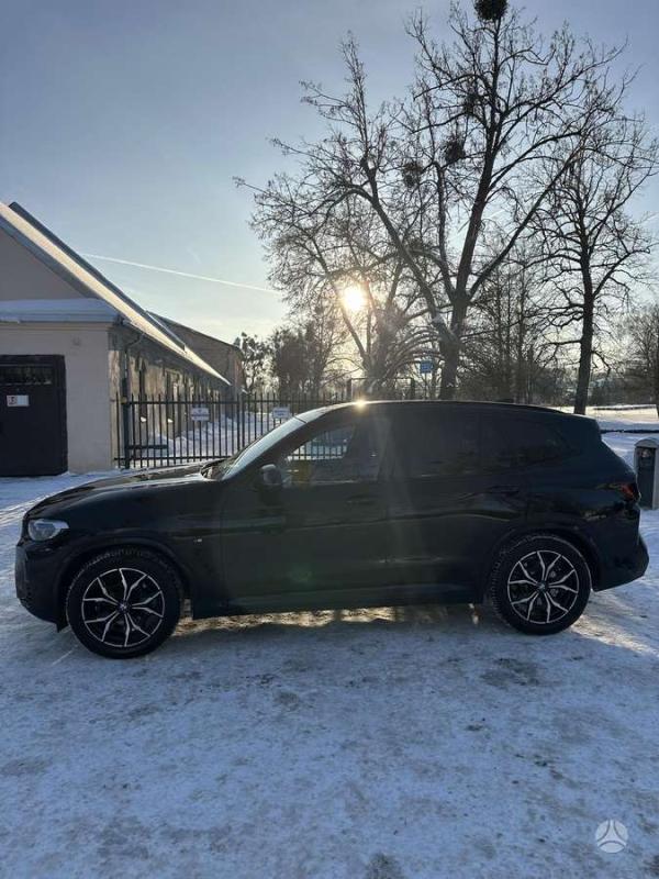 Black BMW X3 2024 in Kaunas, with an engine capacity of 2.00 L and mileage of 15 thousand km for 43990 €, photo 8 on AUTOMOTO.COM.LV