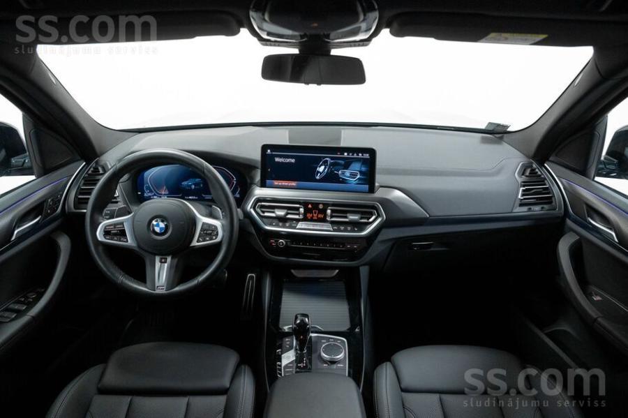 Black BMW X3 2024 in Riga, with an engine capacity of 2.00 L and mileage of 47 thousand km for 48500 €, photo 8 on AUTOMOTO.COM.LV