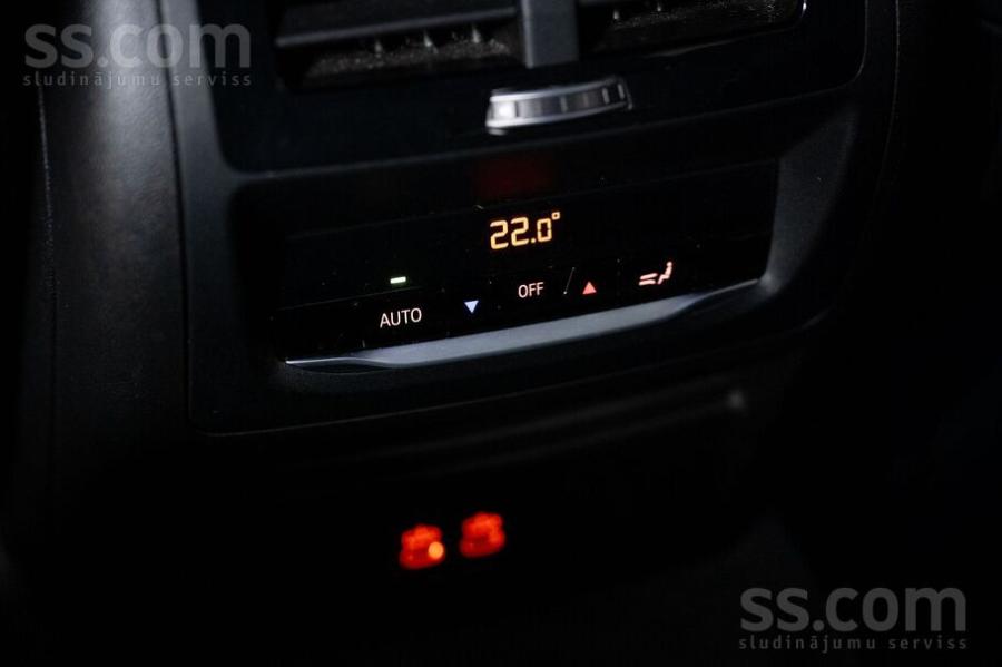 Black BMW X3 2024 in Riga, with an engine capacity of 2.00 L and mileage of 47 thousand km for 48500 €, photo 31 on AUTOMOTO.COM.LV