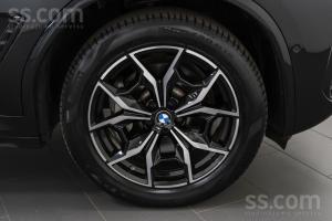 Melns BMW X3 2024 Rīga, ar dzinēja tilpumu 2.00 L un nobraukumu 50 tūkst. km par 49500 €, foto 34 vietnē AUTOMOTO.COM.LV