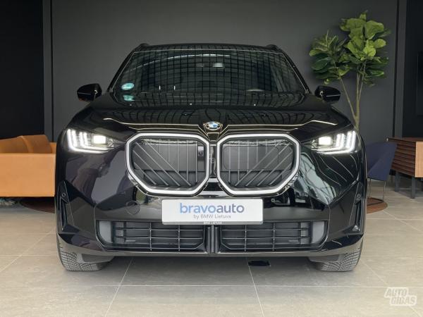 Black BMW X3 2025 in Klaipeda, with an engine capacity of 2.00 L and mileage of 15 thousand km for 56441 €, photo 2 on AUTOMOTO.COM.LV