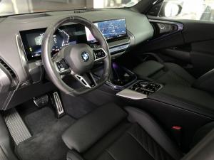 Black BMW X3 2025 in Klaipeda, with an engine capacity of 2.00 L and mileage of 15 thousand km for 56441 €, photo 13 on AUTOMOTO.COM.LV