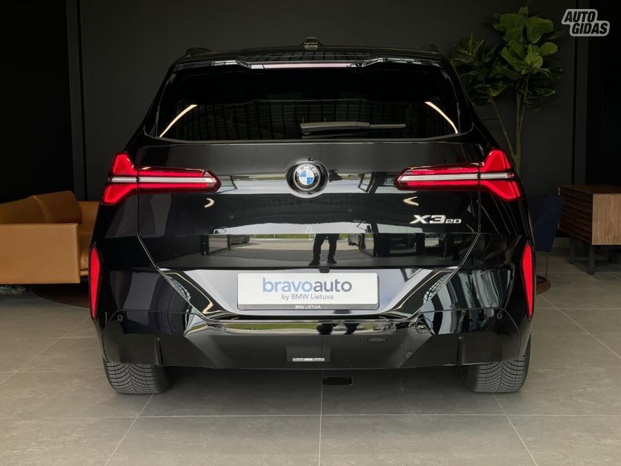 Melns BMW X3 2025 Klaipėda, ar dzinēja tilpumu 2.00 L un nobraukumu 15 tūkst. km par 55752 €, foto 6 vietnē AUTOMOTO.COM.LV