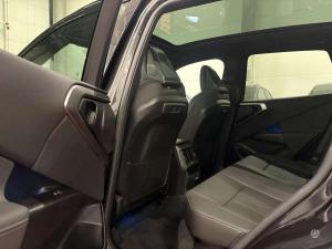 Black BMW X3 2025 in Vilnius, with an engine capacity of 1.20 L and mileage of 13 thousand km for 49999 €, photo 35 on AUTOMOTO.COM.LV