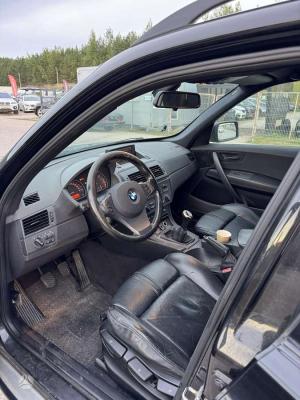 Black BMW X3 2004 in Vilnius, with an engine capacity of 3.00 L and mileage of 313 thousand km for 1950 €, photo 7 on AUTOMOTO.COM.LV