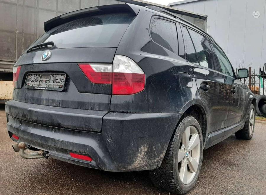 Melns BMW X3 2008 Marijampole, ar dzinēja tilpumu 2.00 L un nobraukumu 219 tūkst. km par 3950 €, foto 3 vietnē AUTOMOTO.COM.LV