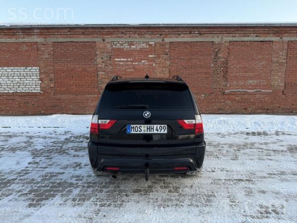 Black BMW X3 2008 in Cesis, with an engine capacity of 2.00 L and mileage of 266 thousand km for 6450 €, photo 5 on AUTOMOTO.COM.LV