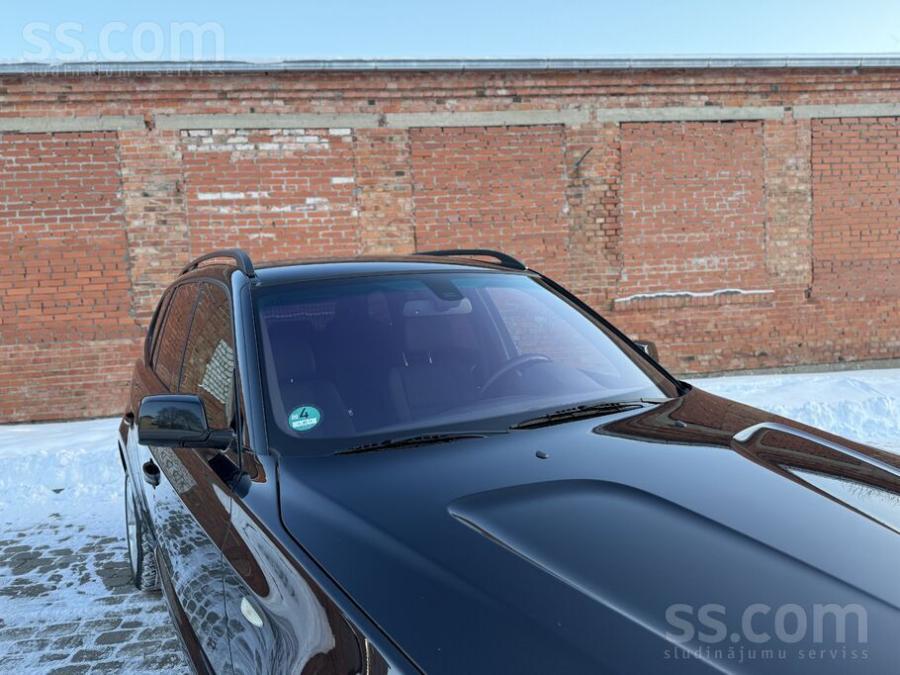 Black BMW X3 2008 in Cesis, with an engine capacity of 2.00 L and mileage of 266 thousand km for 6450 €, photo 18 on AUTOMOTO.COM.LV