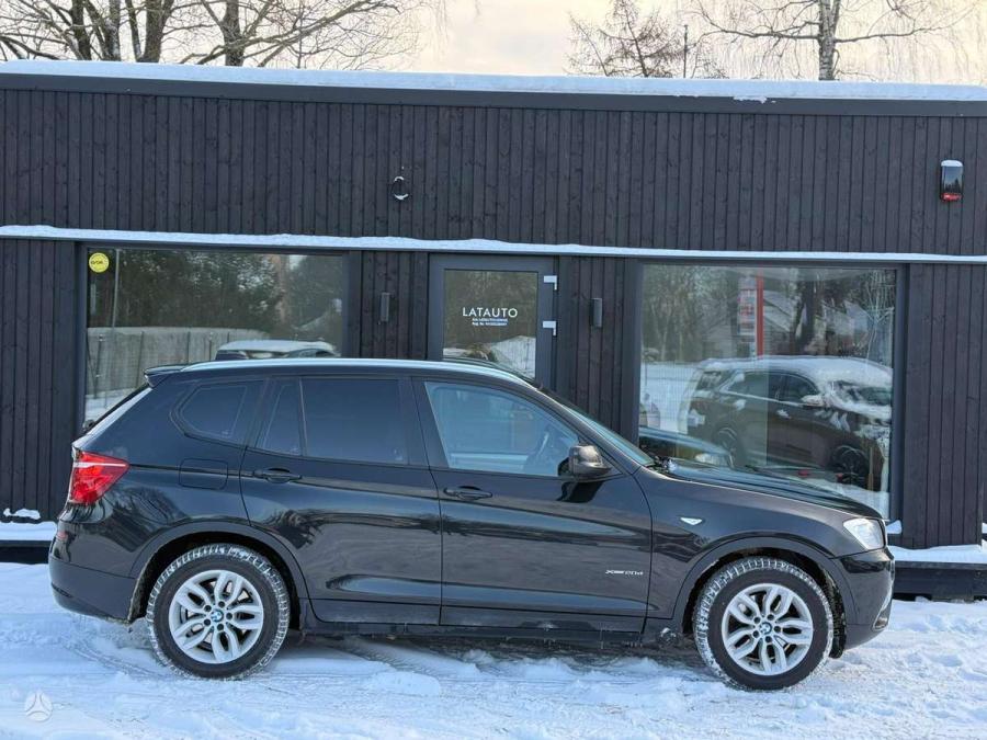 Black BMW X3 2013 in Riga, with an engine capacity of 0.00 L and mileage of 349 thousand km for 8550 €, photo 4 on AUTOMOTO.COM.LV