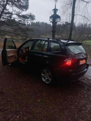 Melns BMW X3 2005 Prienai, ar dzinēja tilpumu 3.00 L un nobraukumu 270 tūkst. km par 4900 €, foto 3 vietnē AUTOMOTO.COM.LV