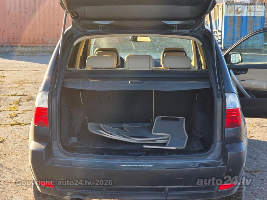 Melns BMW X3 2008 Narva, ar dzinēja tilpumu 2.00 L un nobraukumu 231 tūkst. km par 6500 €, foto 10 vietnē AUTOMOTO.COM.LV