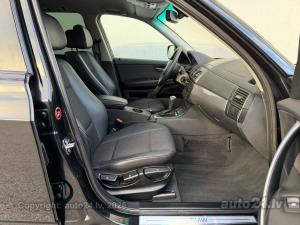 Black BMW X3 2010 in Tartu, with an engine capacity of 2.00 L and mileage of 224 thousand km for 7500 €, photo 9 on AUTOMOTO.COM.LV