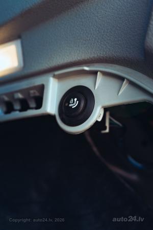 Black BMW X3 2011 in Tallinn, with an engine capacity of 2.00 L and mileage of 341 thousand km for 9799 €, photo 14 on AUTOMOTO.COM.LV