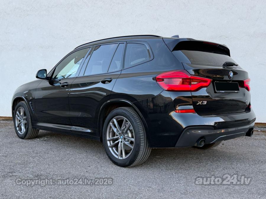 Melns BMW X3 2021 Tallina, ar dzinēja tilpumu 2.00 L un nobraukumu 98 tūkst. km par 35490 €, foto 4 vietnē AUTOMOTO.COM.LV
