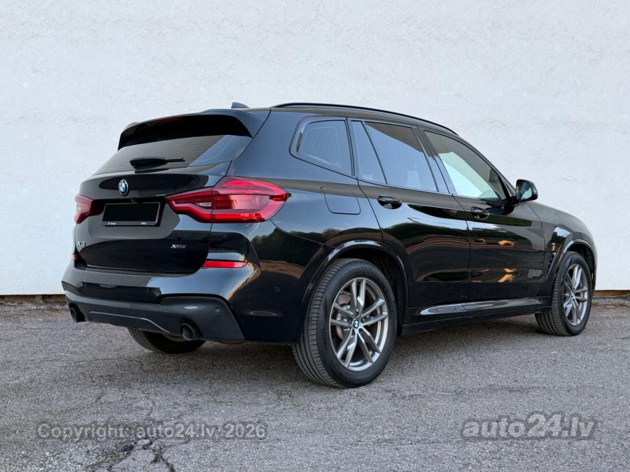 Melns BMW X3 2021 Tallina, ar dzinēja tilpumu 2.00 L un nobraukumu 98 tūkst. km par 35490 €, foto 6 vietnē AUTOMOTO.COM.LV