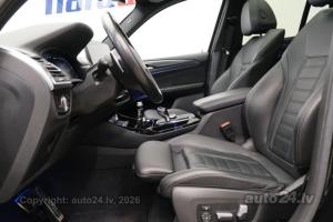 Black BMW X3 2022 in Tallinn, with an engine capacity of 3.00 L and mileage of 62 thousand km for 49900 €, photo 5 on AUTOMOTO.COM.LV