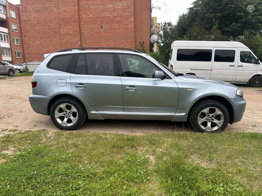 Blue BMW X3 2003 in Vilnius, with an engine capacity of 3.00 L and mileage of 262 thousand km for 2900 €, photo 4 on AUTOMOTO.COM.LV