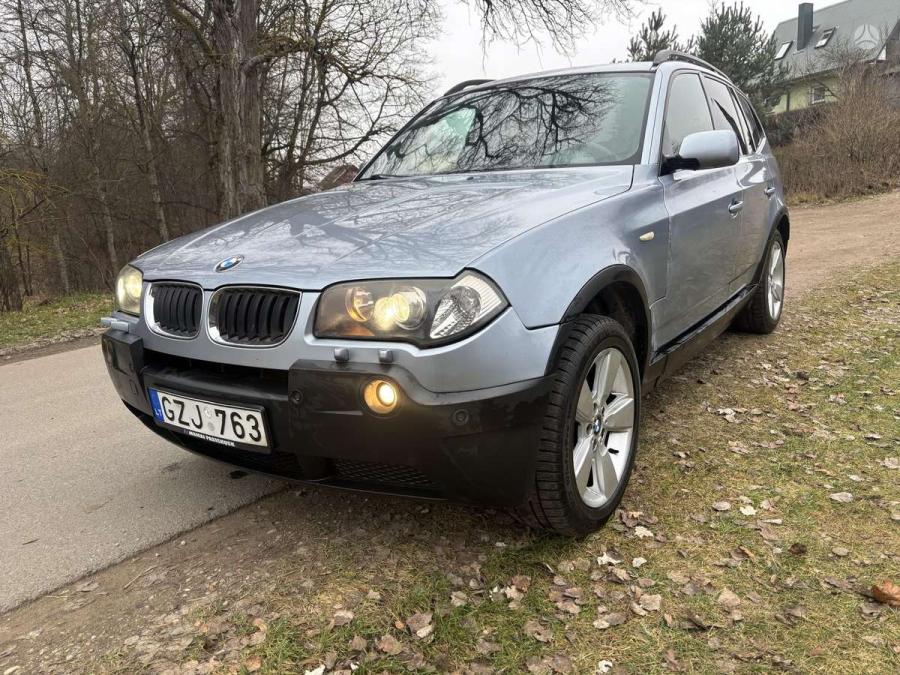 Zils BMW X3 2004 Viļņa, ar dzinēja tilpumu 2.99 L un nobraukumu 292 tūkst. km par 3000 €, foto 2 vietnē AUTOMOTO.COM.LV