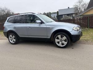 Zils BMW X3 2004 Viļņa, ar dzinēja tilpumu 2.99 L un nobraukumu 292 tūkst. km par 3000 €, foto 5 vietnē AUTOMOTO.COM.LV
