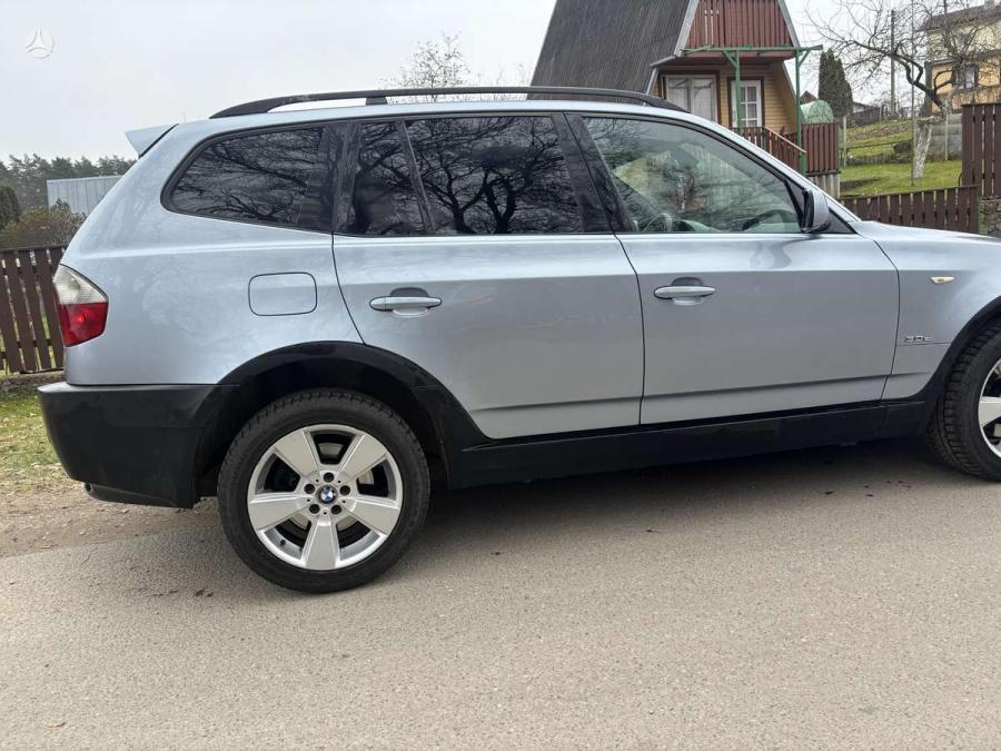Zils BMW X3 2004 Viļņa, ar dzinēja tilpumu 2.99 L un nobraukumu 292 tūkst. km par 3000 €, foto 8 vietnē AUTOMOTO.COM.LV