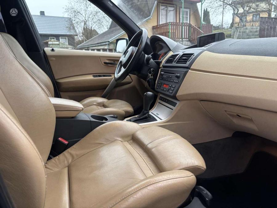 Zils BMW X3 2004 Viļņa, ar dzinēja tilpumu 2.99 L un nobraukumu 292 tūkst. km par 3000 €, foto 16 vietnē AUTOMOTO.COM.LV