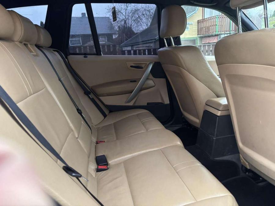 Zils BMW X3 2004 Viļņa, ar dzinēja tilpumu 2.99 L un nobraukumu 292 tūkst. km par 3000 €, foto 21 vietnē AUTOMOTO.COM.LV