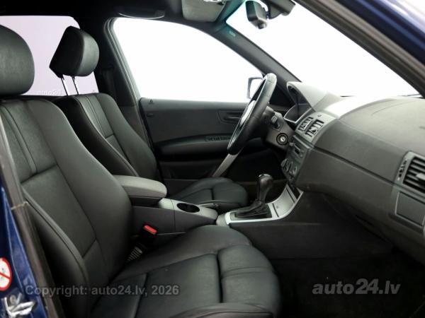 Zils BMW X3 2004 Tallina, ar dzinēja tilpumu 3.00 L un nobraukumu 355 tūkst. km par 2999 €, foto 6 vietnē AUTOMOTO.COM.LV