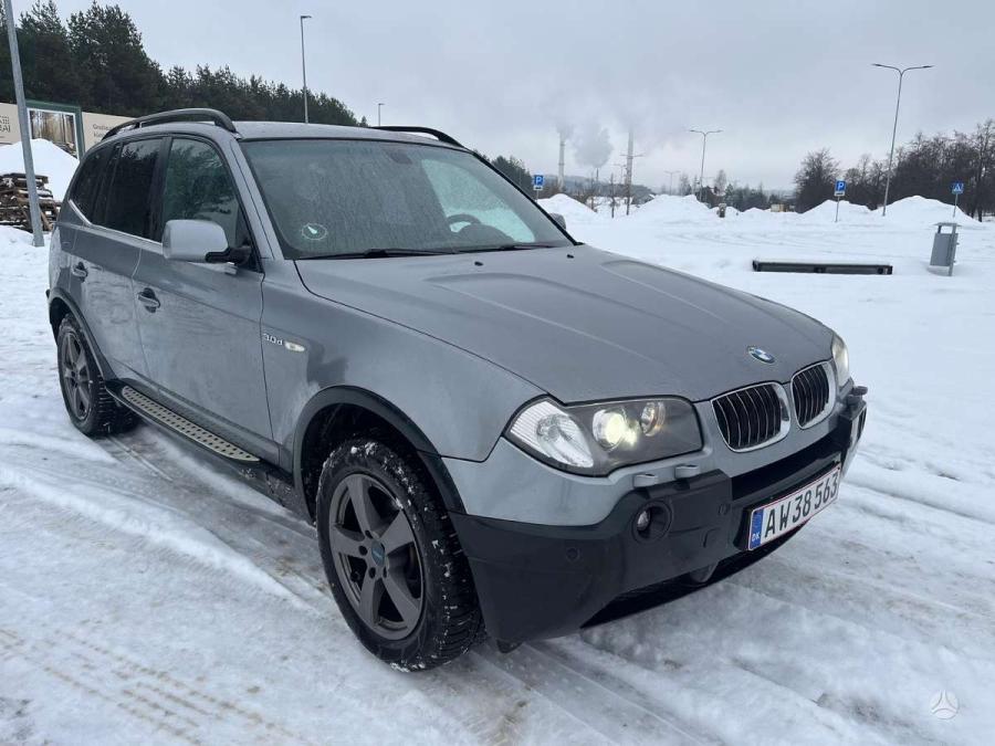 Zils BMW X3 2006 Viļņa, ar dzinēja tilpumu 2.99 L un nobraukumu 324 tūkst. km par 3850 €, foto 1 vietnē AUTOMOTO.COM.LV
