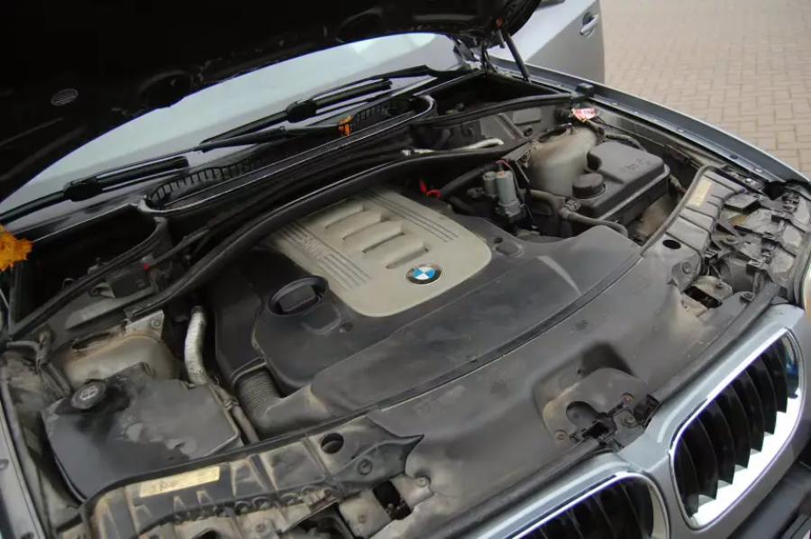 Blue BMW X3 2006 in Jekabpils, with an engine capacity of 3.00 L and mileage of 288 thousand km for 4490 €, photo 11 on AUTOMOTO.COM.LV