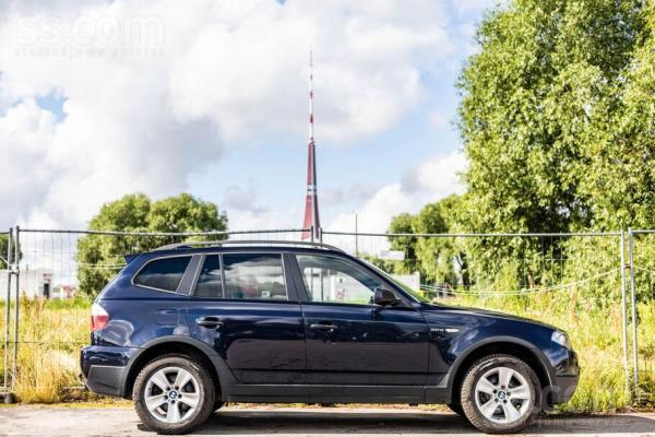 Zils BMW X3 2007 Rīga, ar dzinēja tilpumu 2.00 L un nobraukumu 302 tūkst. km par 5290 €, foto 5 vietnē AUTOMOTO.COM.LV