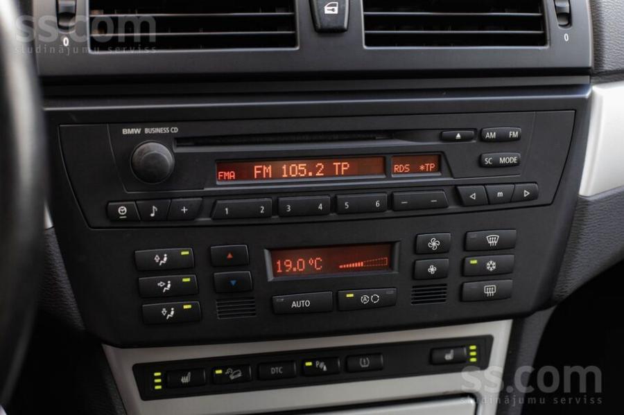 Zils BMW X3 2007 Rīga, ar dzinēja tilpumu 2.00 L un nobraukumu 302 tūkst. km par 5290 €, foto 18 vietnē AUTOMOTO.COM.LV