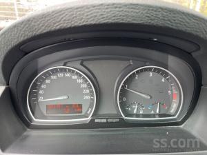 Zils BMW X3 2009 Rīga, ar dzinēja tilpumu 2.00 L un nobraukumu 321 tūkst. km par 5650 €, foto 25 vietnē AUTOMOTO.COM.LV