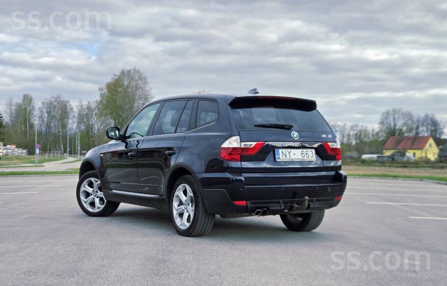 Zils BMW X3 2010 Valmiera, ar dzinēja tilpumu 3.00 L un nobraukumu 334 tūkst. km par 8000 €, foto 3 vietnē AUTOMOTO.COM.LV