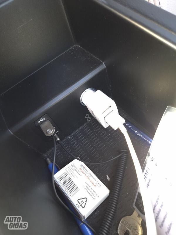 Синий БМВ Х3 2011 в Ионава, объемом двигателя 3.00 л и пробегом 376 тыс. км за 5600 €, фото 9 на AUTOMOTO.COM.LV