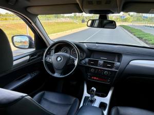Blue BMW X3 2011 in Riga, with an engine capacity of 2.00 L and mileage of 286 thousand km for 11790 €, photo 7 on AUTOMOTO.COM.LV