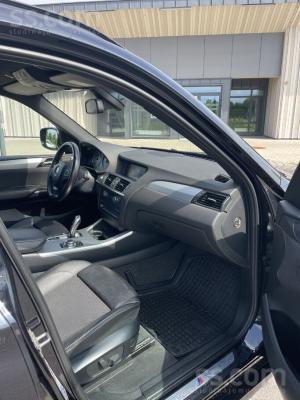 Blue BMW X3 2011 in Riga, with an engine capacity of 3.00 L and mileage of 312 thousand km for 10000 €, photo 6 on AUTOMOTO.COM.LV