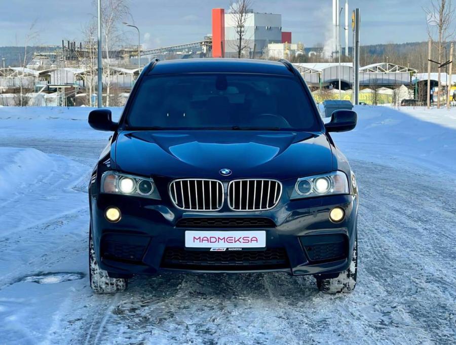 Blue BMW X3 2012 in Vilnius, with an engine capacity of 2.99 L and mileage of 350 thousand km for 9190 €, photo 5 on AUTOMOTO.COM.LV