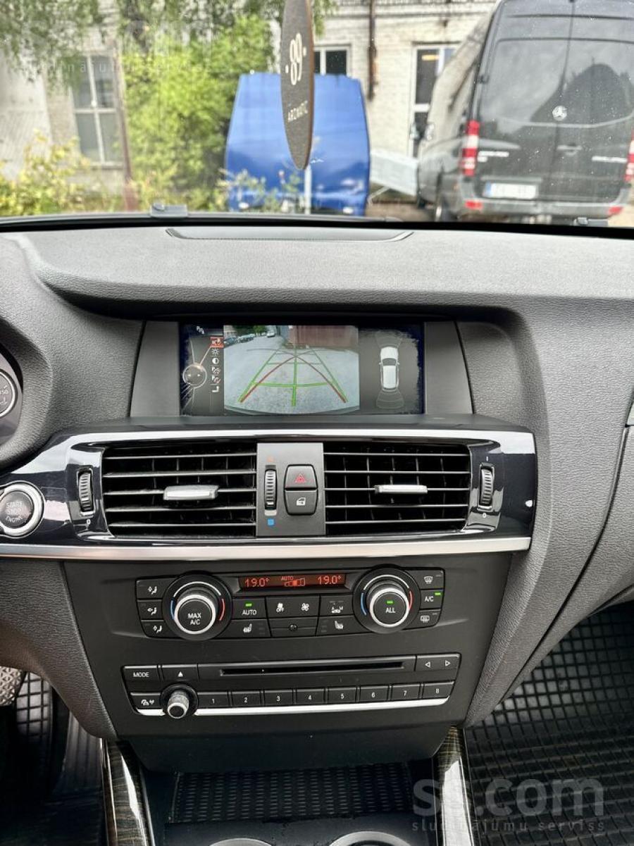 Blue BMW X3 2013 in Riga, with an engine capacity of 3.00 L and mileage of 353 thousand km for 9700 €, photo 7 on AUTOMOTO.COM.LV