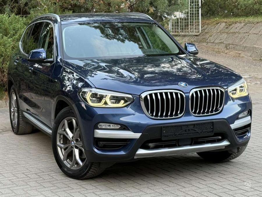 Blue BMW X3 2017 in Prienai, with an engine capacity of 2.00 L and mileage of 238 thousand km for 19400 €, photo 4 on AUTOMOTO.COM.LV