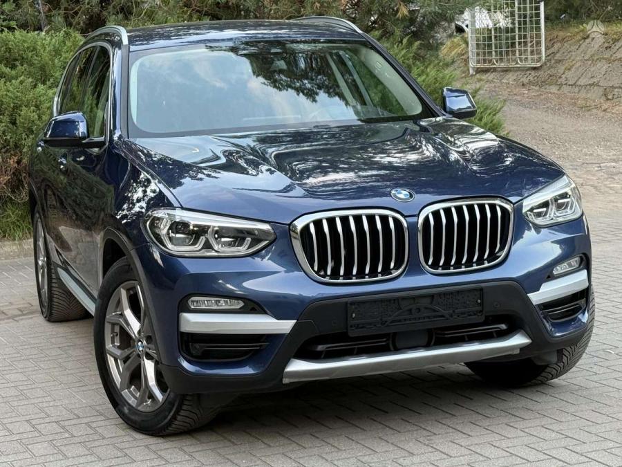 Blue BMW X3 2017 in Prienai, with an engine capacity of 2.00 L and mileage of 238 thousand km for 19400 €, photo 8 on AUTOMOTO.COM.LV