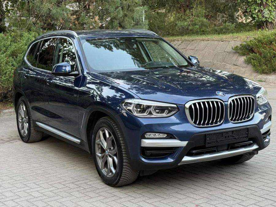 Blue BMW X3 2017 in Prienai, with an engine capacity of 2.00 L and mileage of 238 thousand km for 19400 €, photo 13 on AUTOMOTO.COM.LV