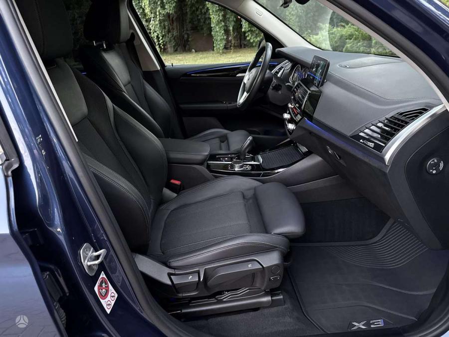 Blue BMW X3 2017 in Prienai, with an engine capacity of 2.00 L and mileage of 238 thousand km for 19400 €, photo 27 on AUTOMOTO.COM.LV